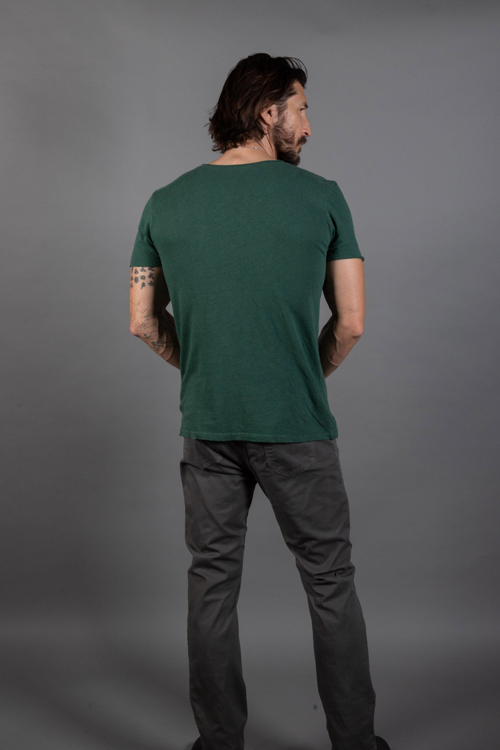 Men's Wallace Raw Neck Cotton Linen Crew Tee – Mika Jaymes