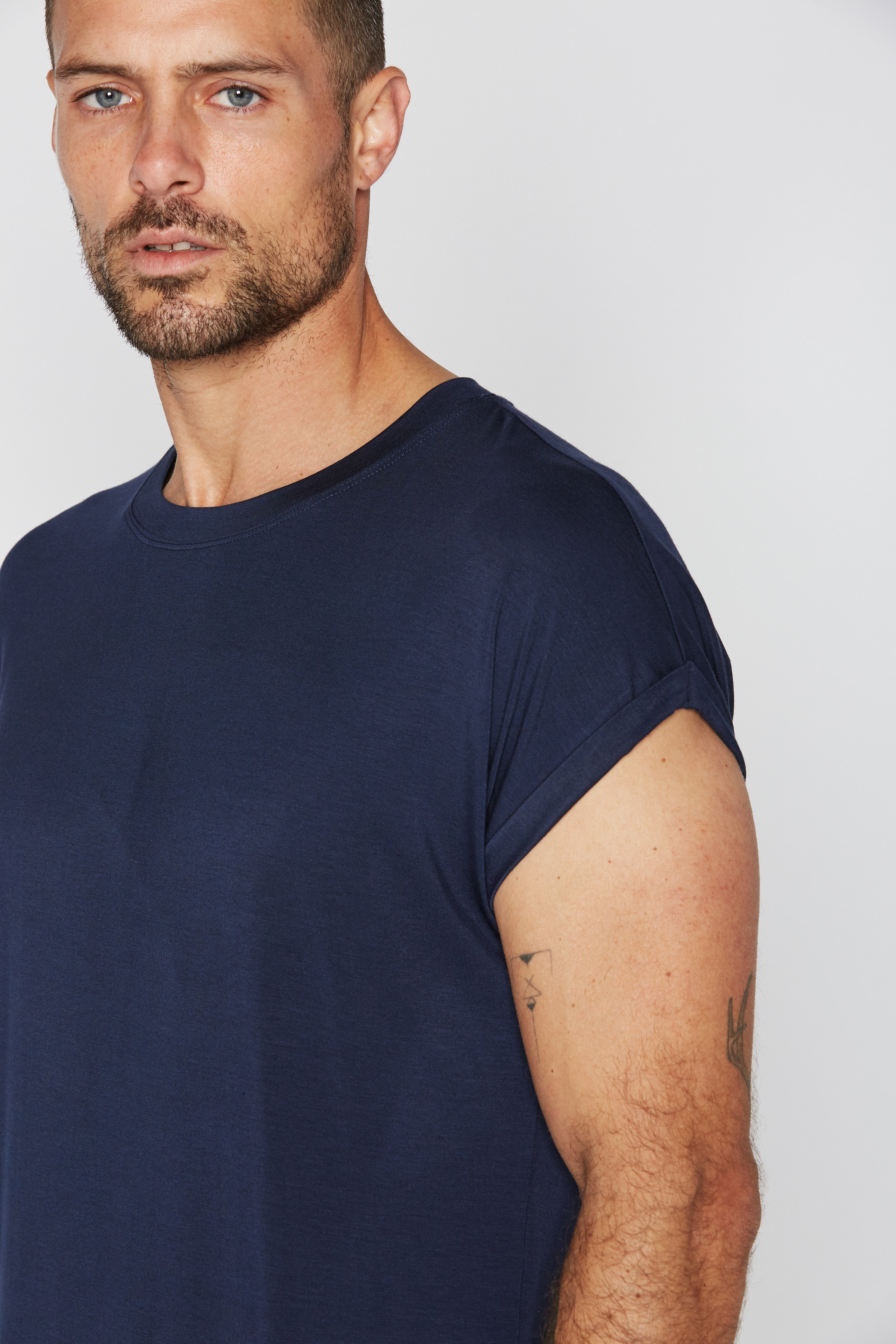 Men's Modal Curved Bottom Crew Fashion Oversize Tee – Mika Jaymes